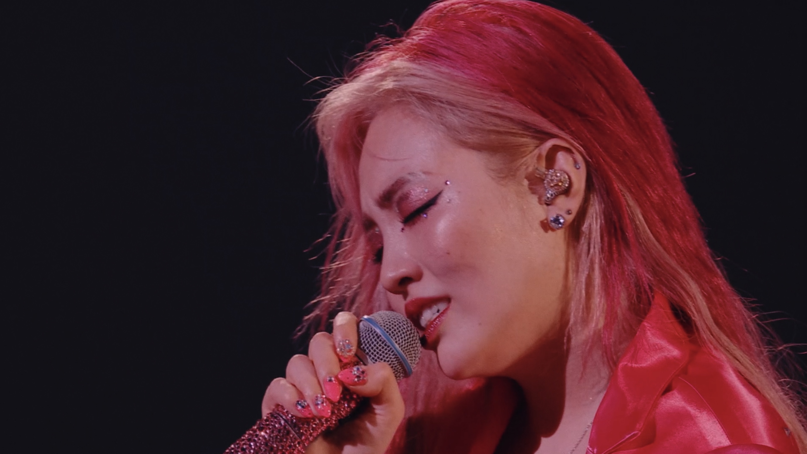 武道館ライブ映像「花火」公開｜CHANMINA OFFICIAL SITE